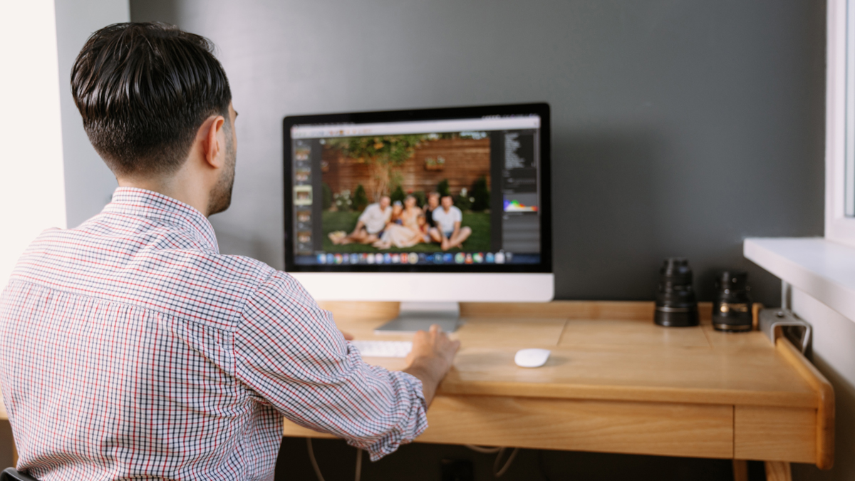 How To Straighten Your Photos Perfectly Using Tools - Nerdynaut