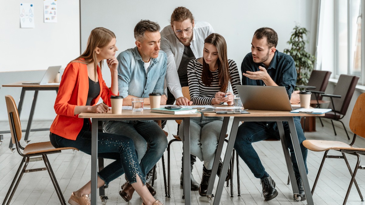 6 Best Ways to Attract Ideal New Hires - Nerdynaut