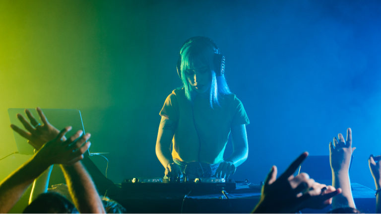 How to Find the Perfect Party Gear - Nerdynaut