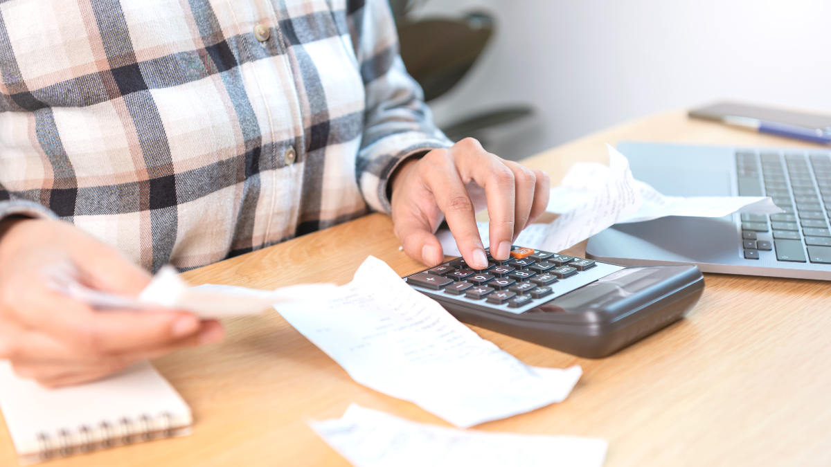 Need Help Managing Your Finances? Here's Some Useful Advice - Nerdynaut