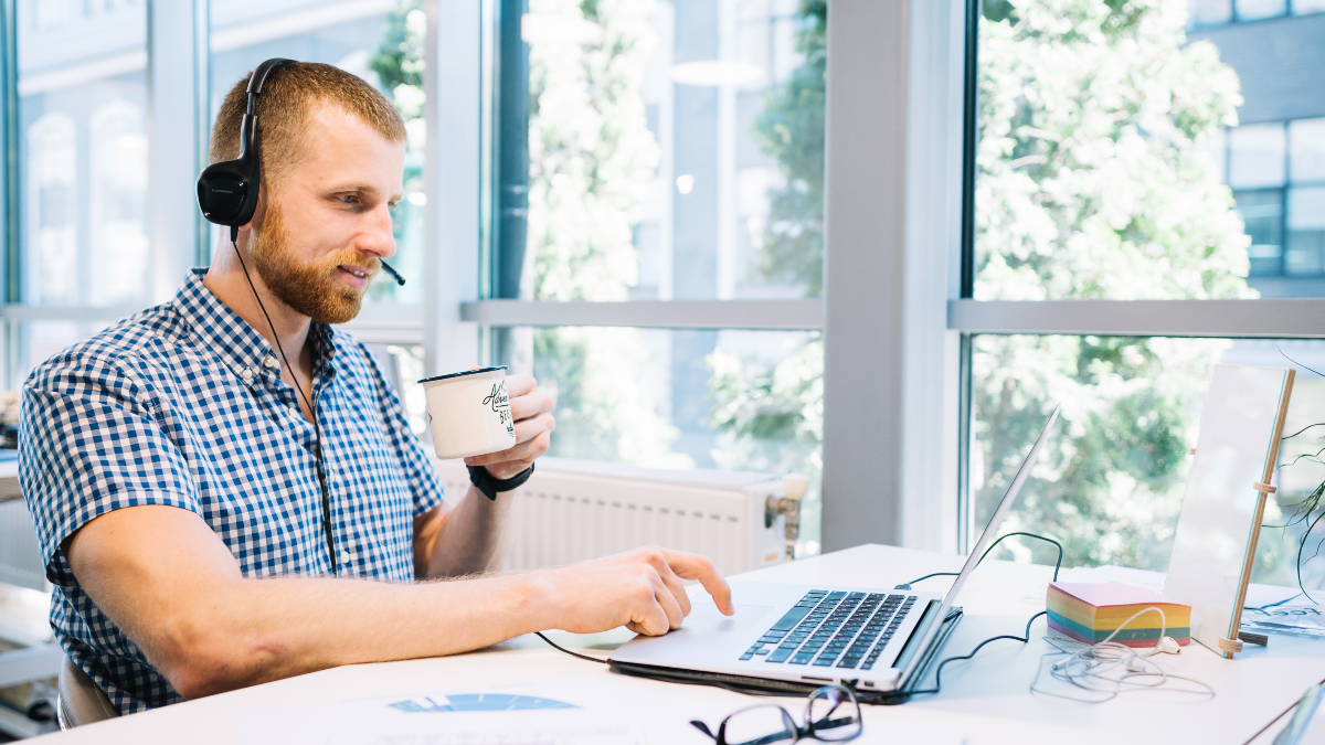 4 Things to Consider When Hiring an IT Contractor - Nerdynaut