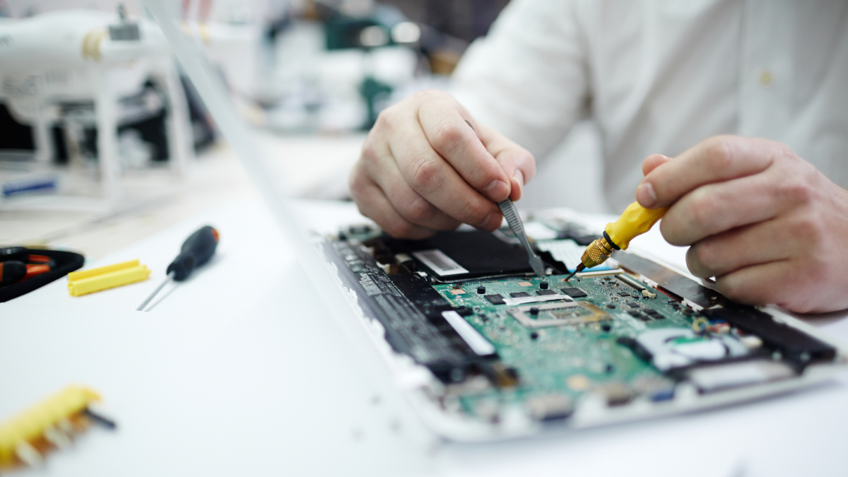 9 Things Engineering Students Must Ensure While Designing a PCB - Nerdynaut